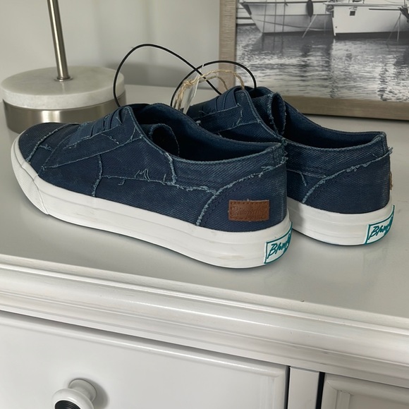 Blowfish | Shoes | Dark Blue Blowfish Marleys | Poshmark